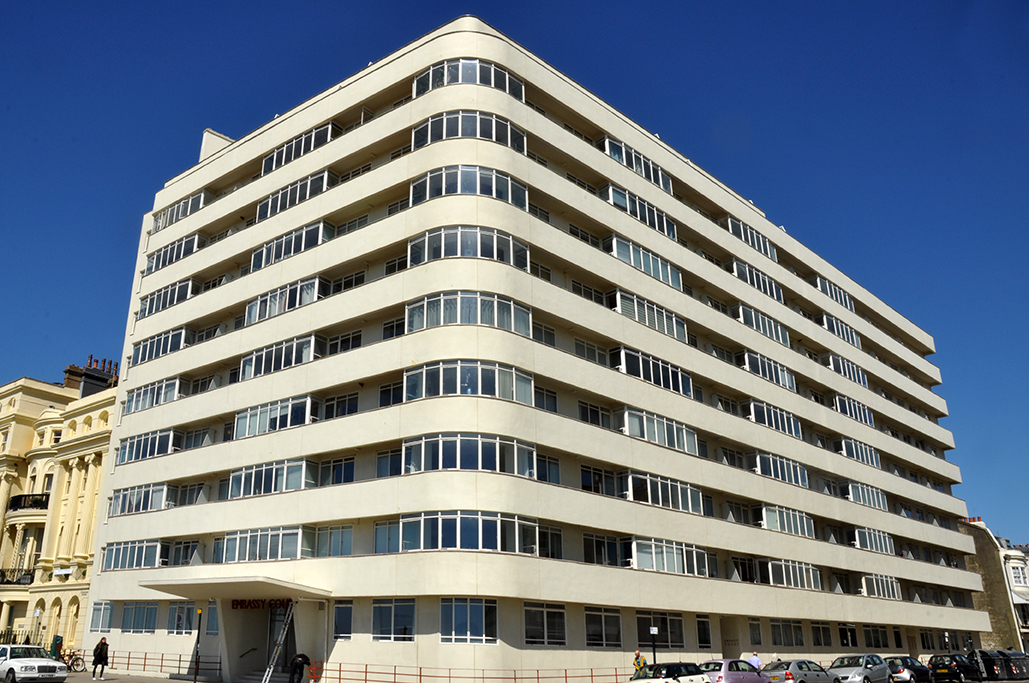 Brighton – Embassy Court – Modern Mooch