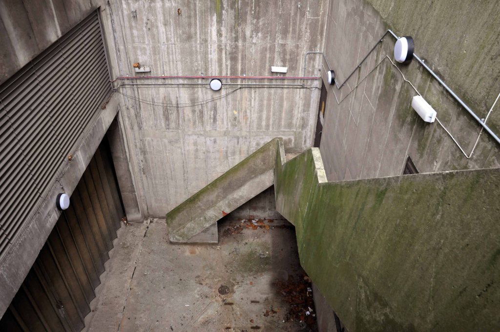 Stockport – Stopford House – Modern Mooch