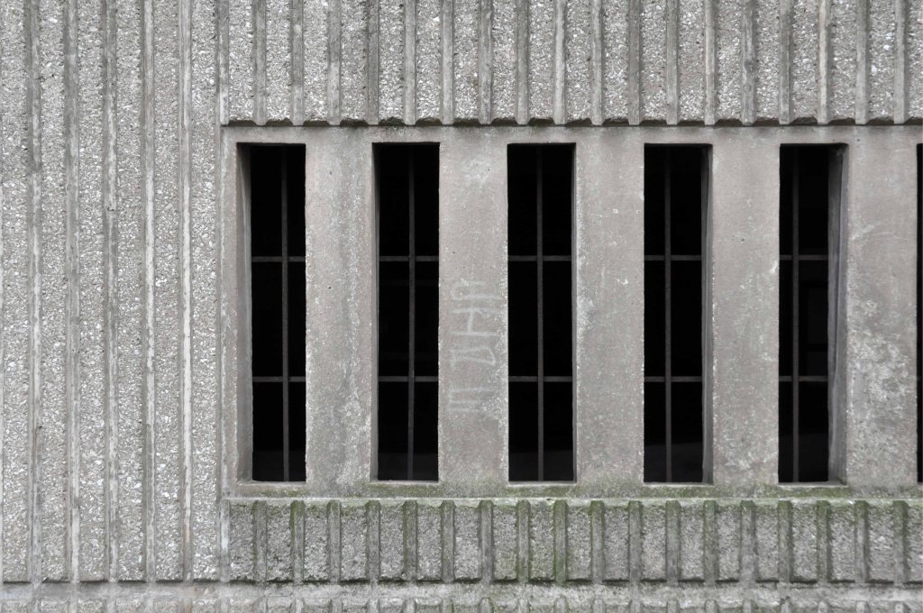 Stockport – Stopford House – Modern Mooch