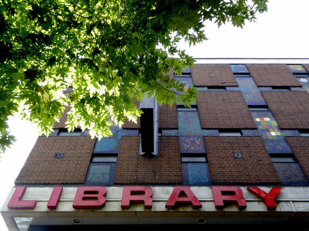 Coventry – Upper Precinct – Modern Mooch