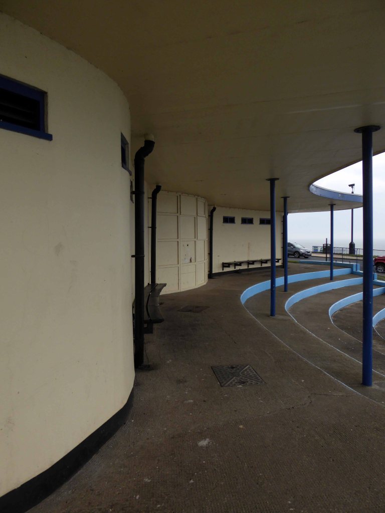 Paddling Pool – Whitby – Modern Mooch