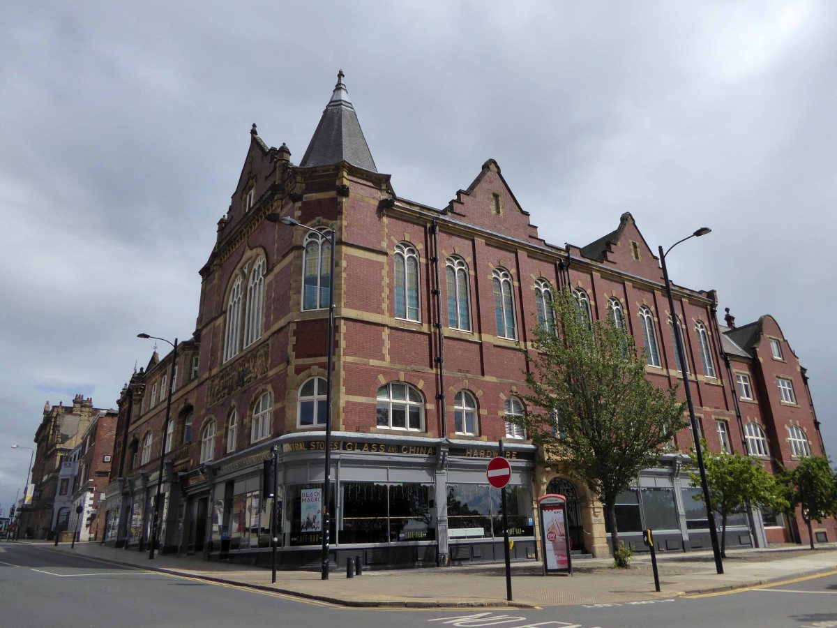 Unity Hall – Wakefield – Modern Mooch