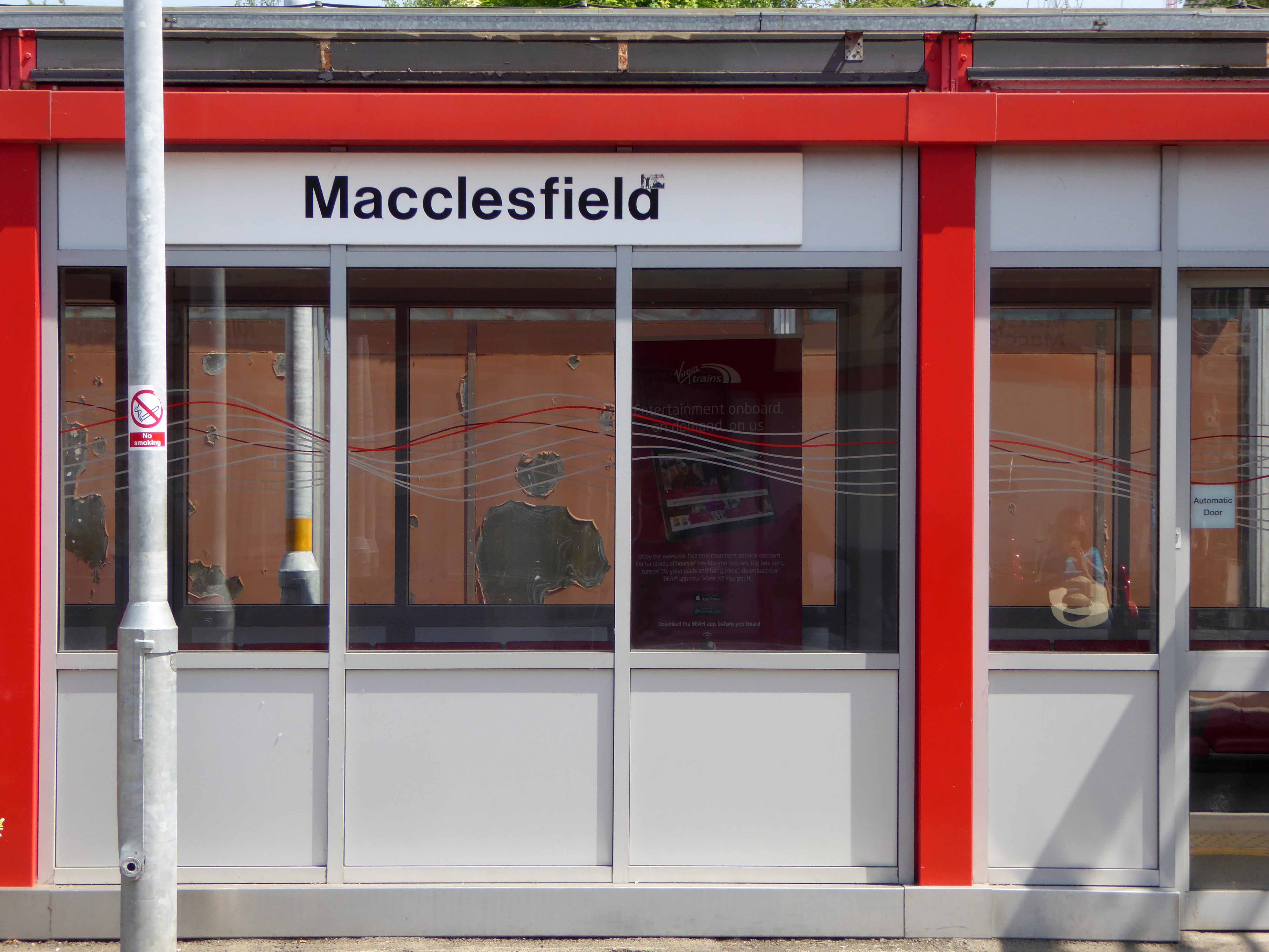 Macclesfield Railway Station – Modern Mooch