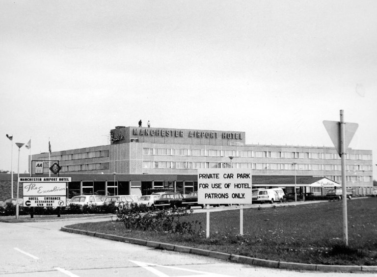 Ringway – Manchester Airport – Modern Mooch