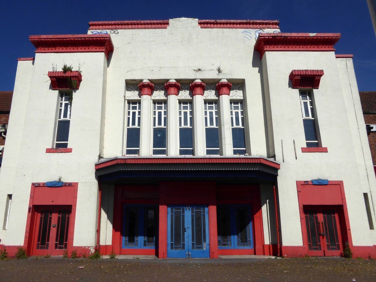 Sale Pyramid Odeon Cinema – Modern Mooch