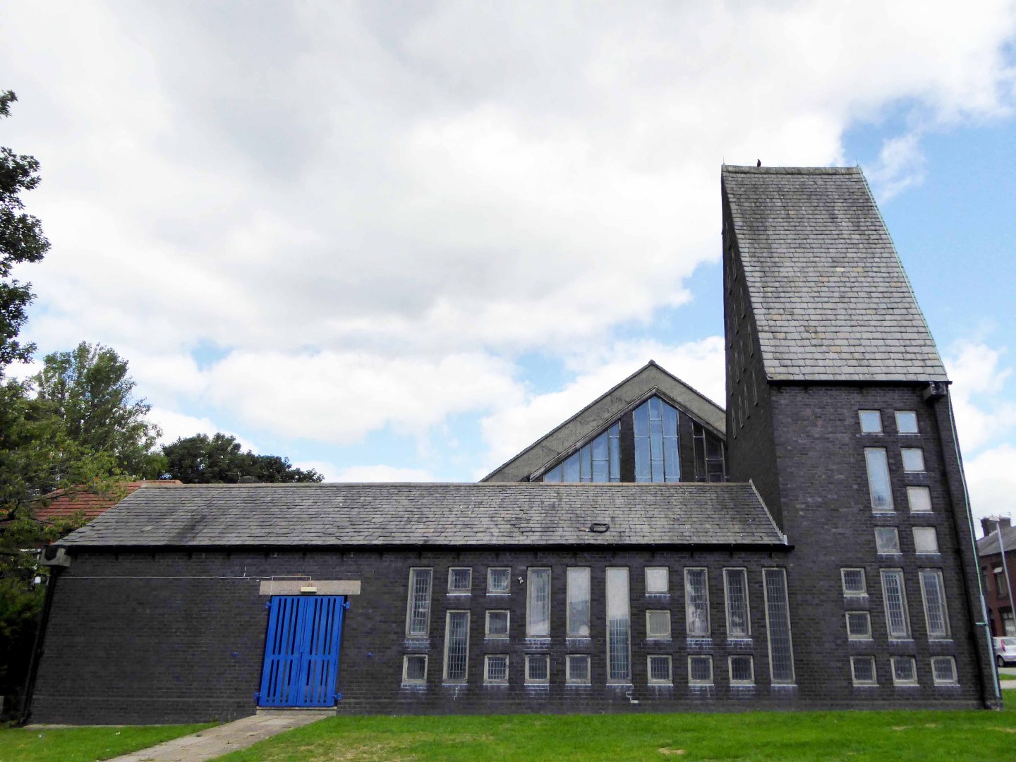 Church of St Mark – Chadderton – Modern Mooch