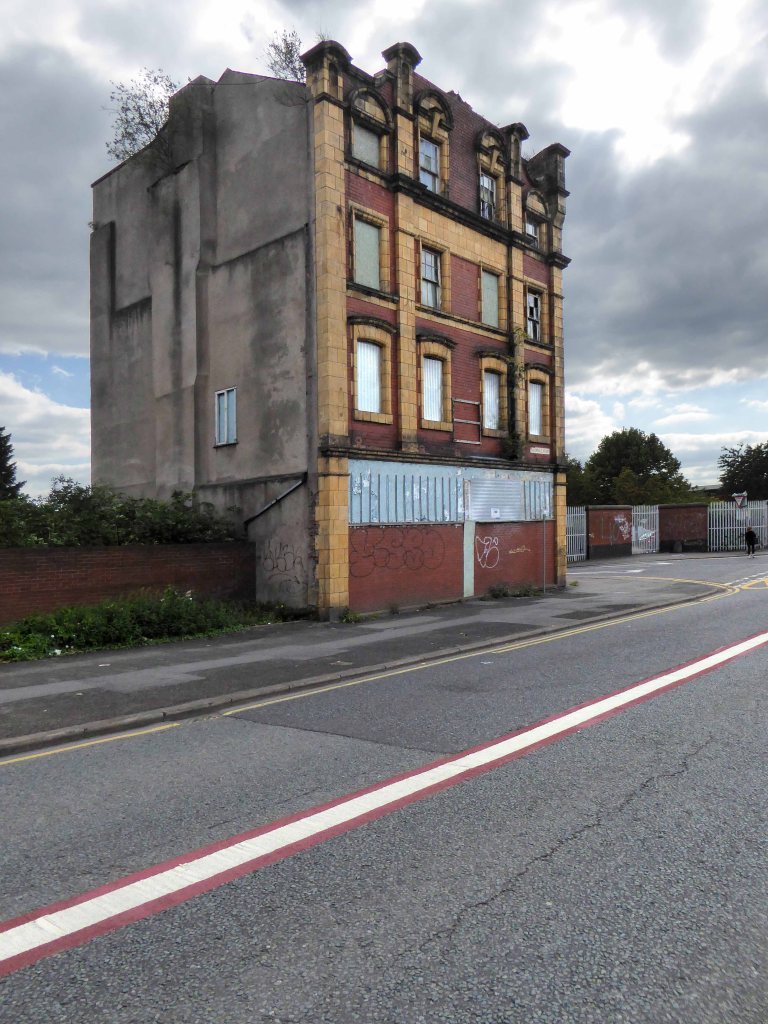 Rochdale Road – Manchester – Modern Mooch