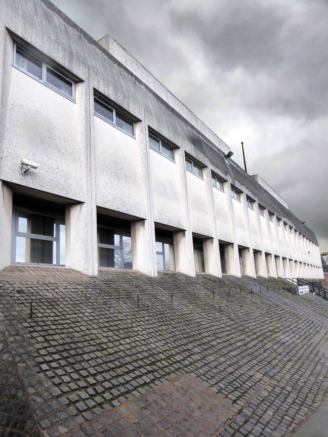 Doncaster – Police Station and Law Courts – Modern Mooch