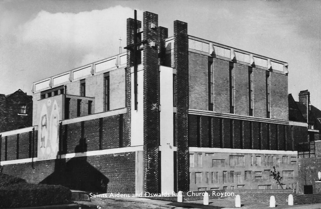 St Aidan and St Oswald – Royton – Modern Mooch