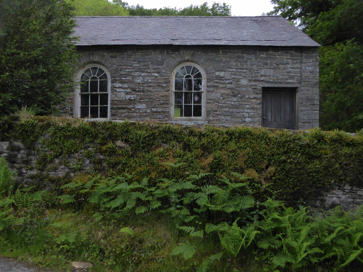 Capel y Rhiw – Rhiwdywyll – Modern Mooch