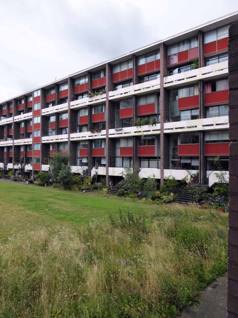 Golden Lane Estate – London – Modern Mooch