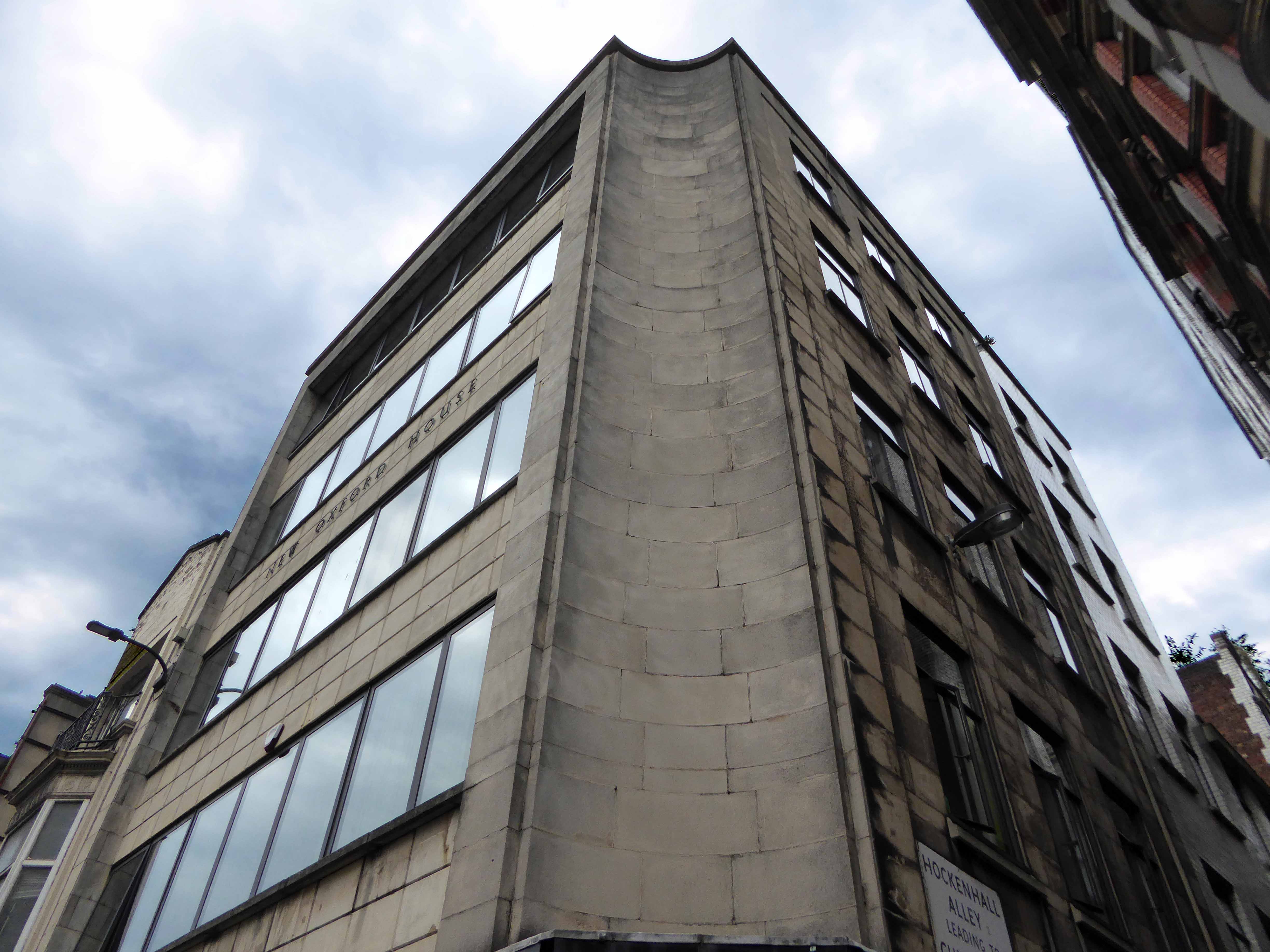 Liverpool Walk – Modern Mooch