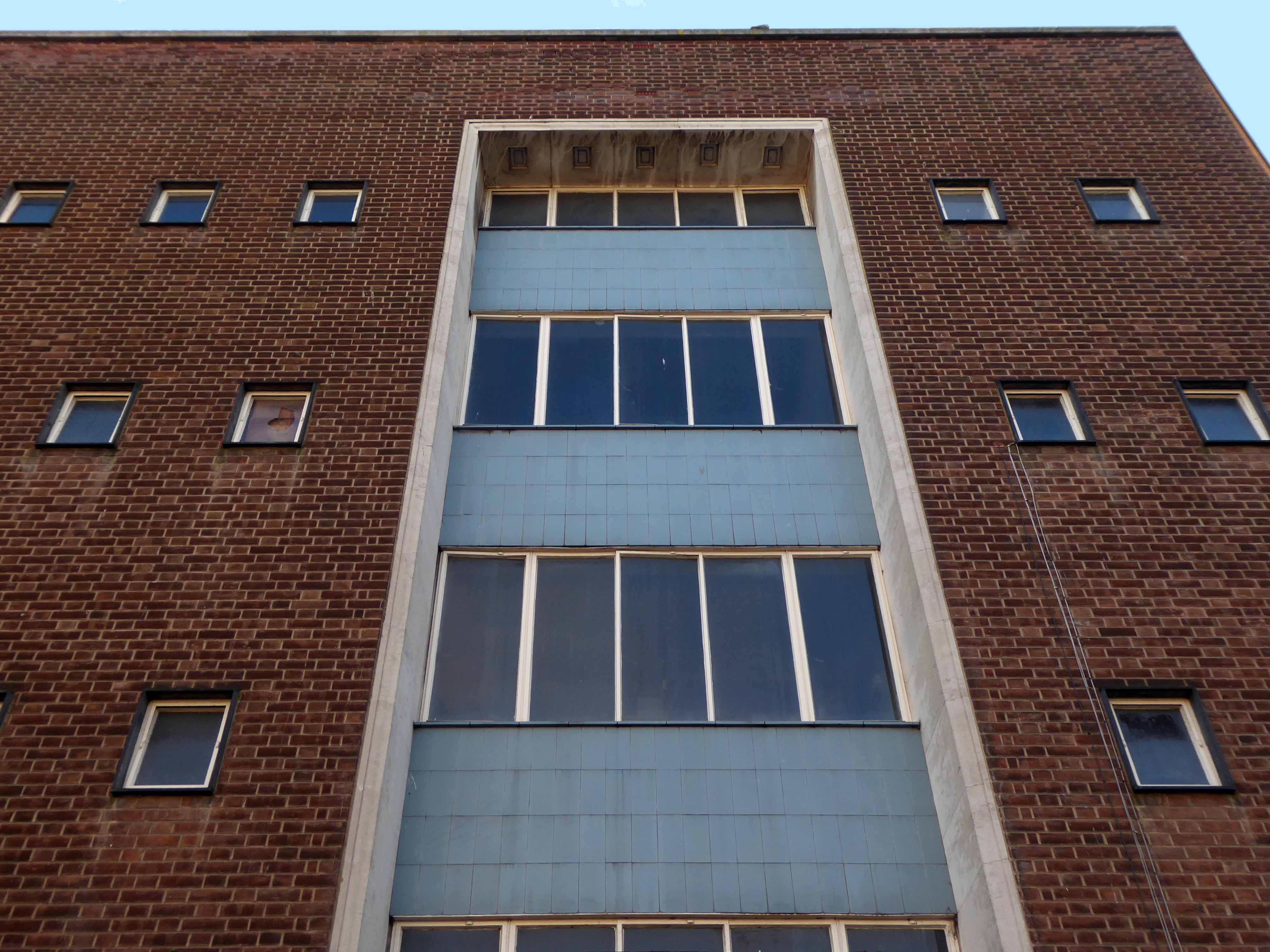 Cecil Cinema – Hull – Modern Mooch