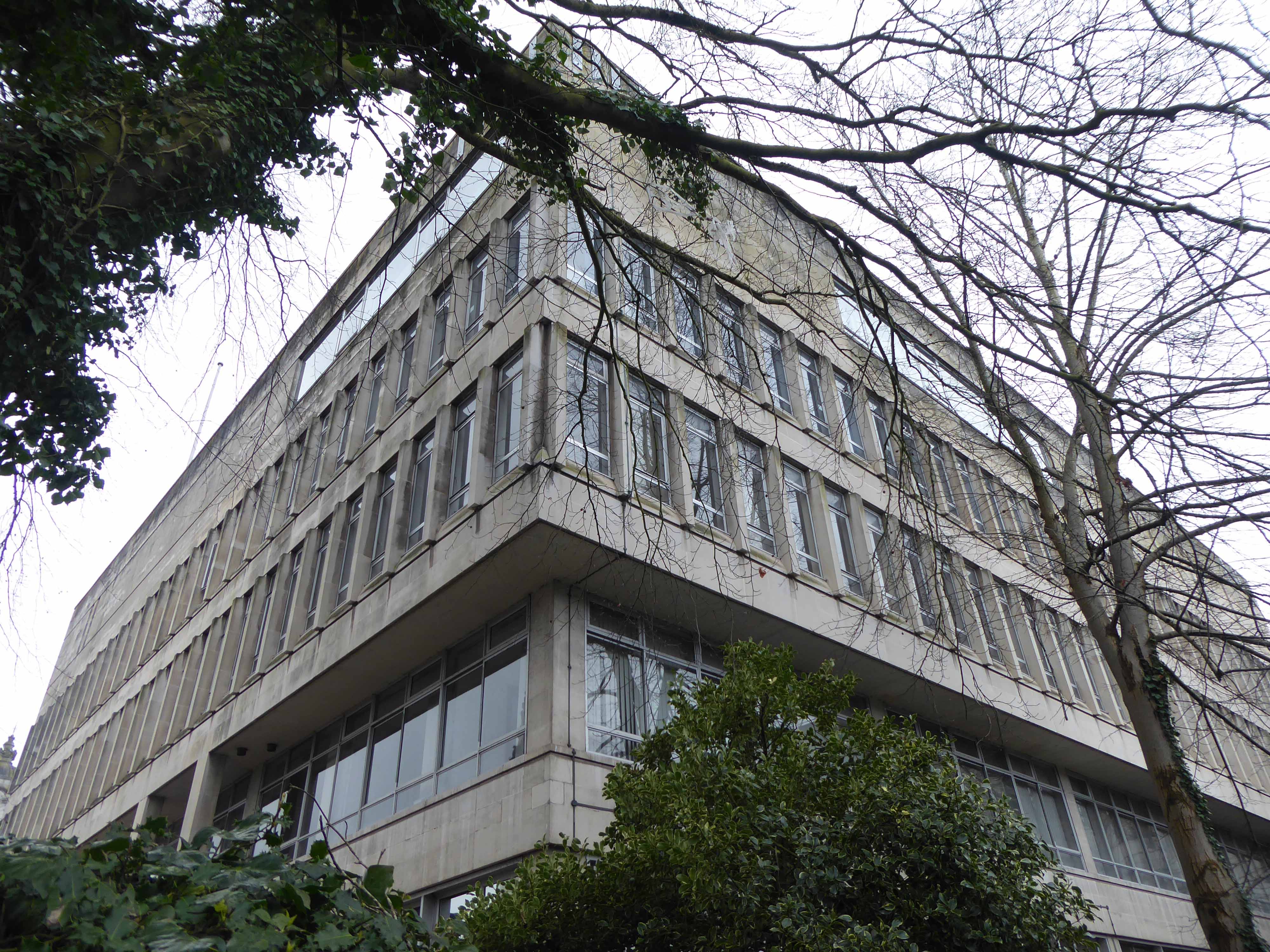 Cardiff Central Police Station – Modern Mooch