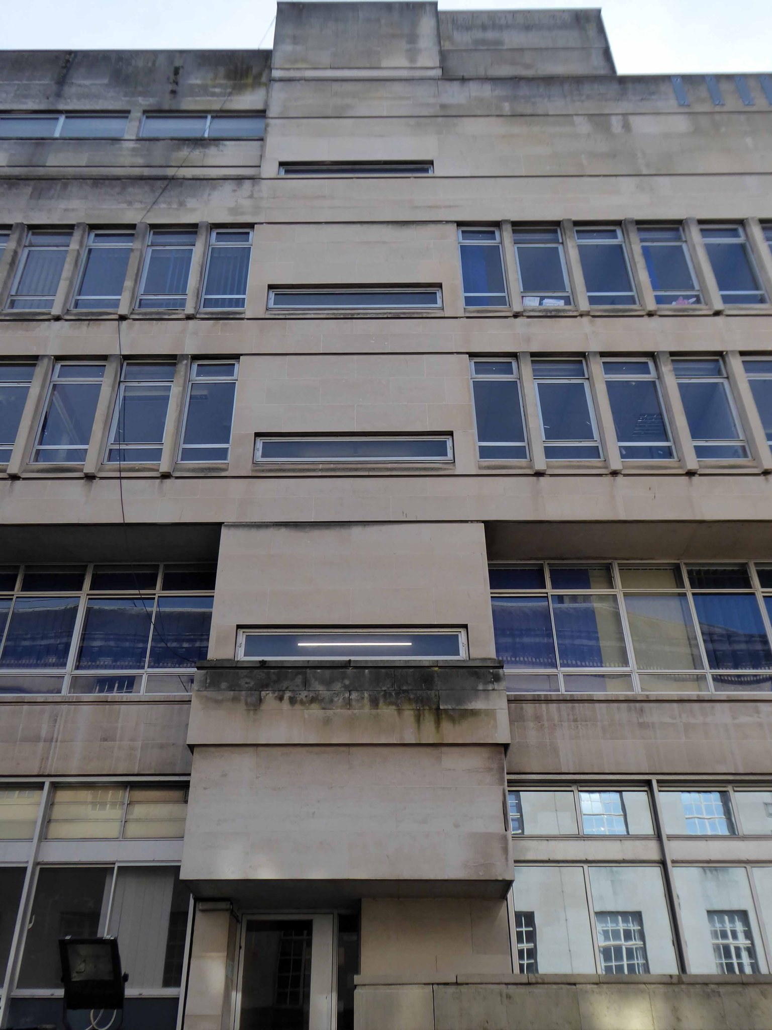 Cardiff Central Police Station – Modern Mooch