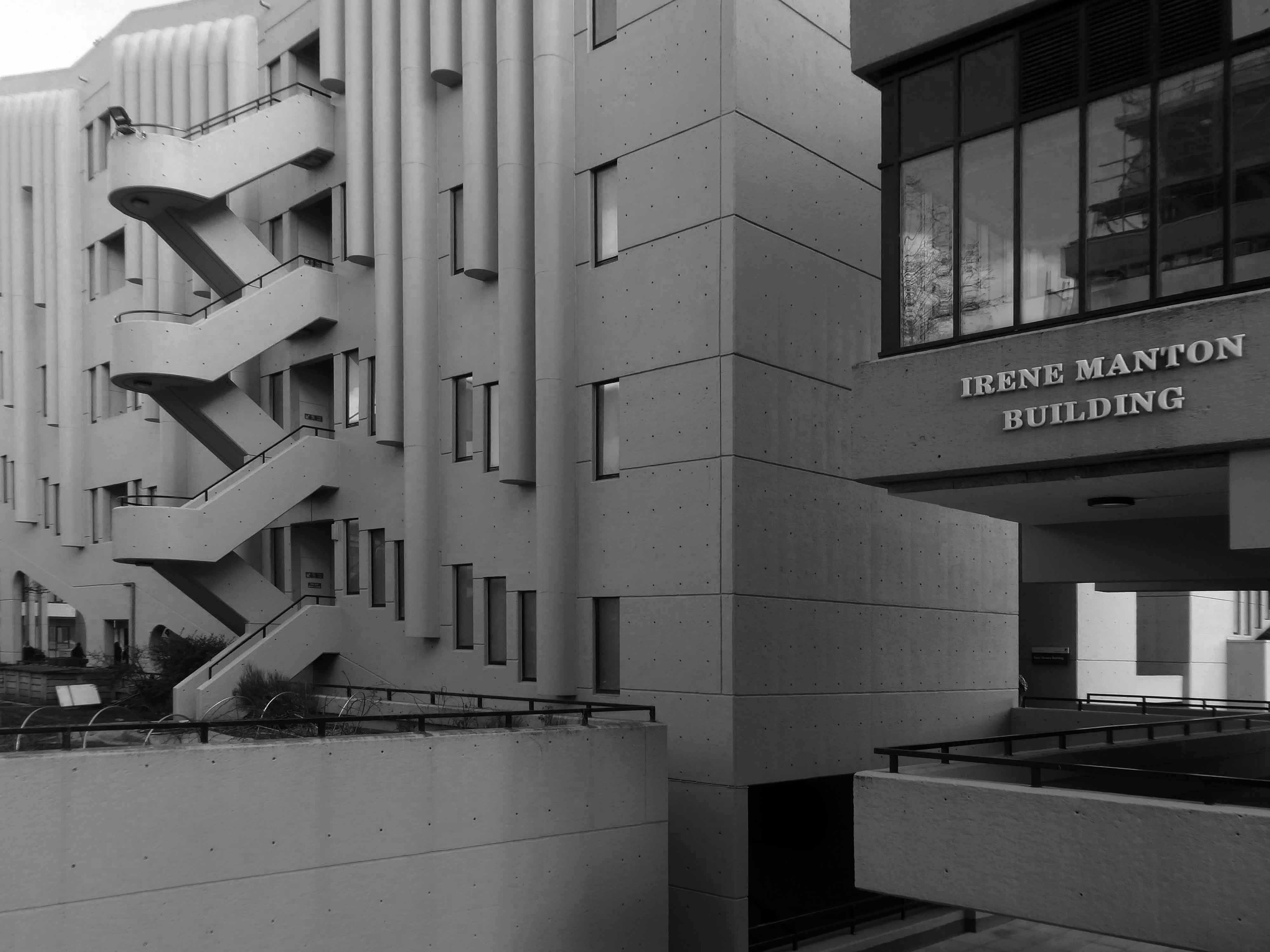 Leeds University – Roger Stevens Building – Modern Mooch