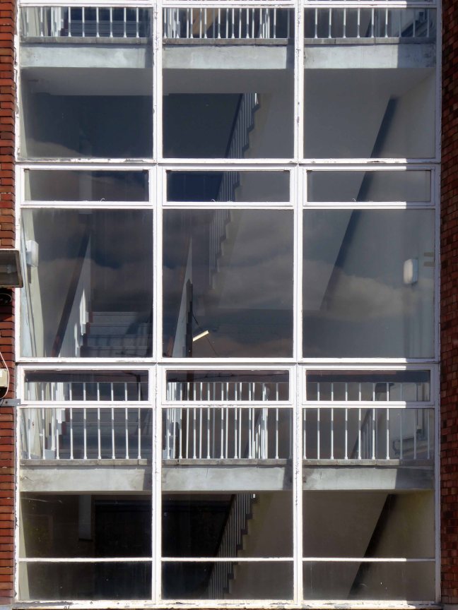 Clayton Aniline CIBA Offices – Modern Mooch