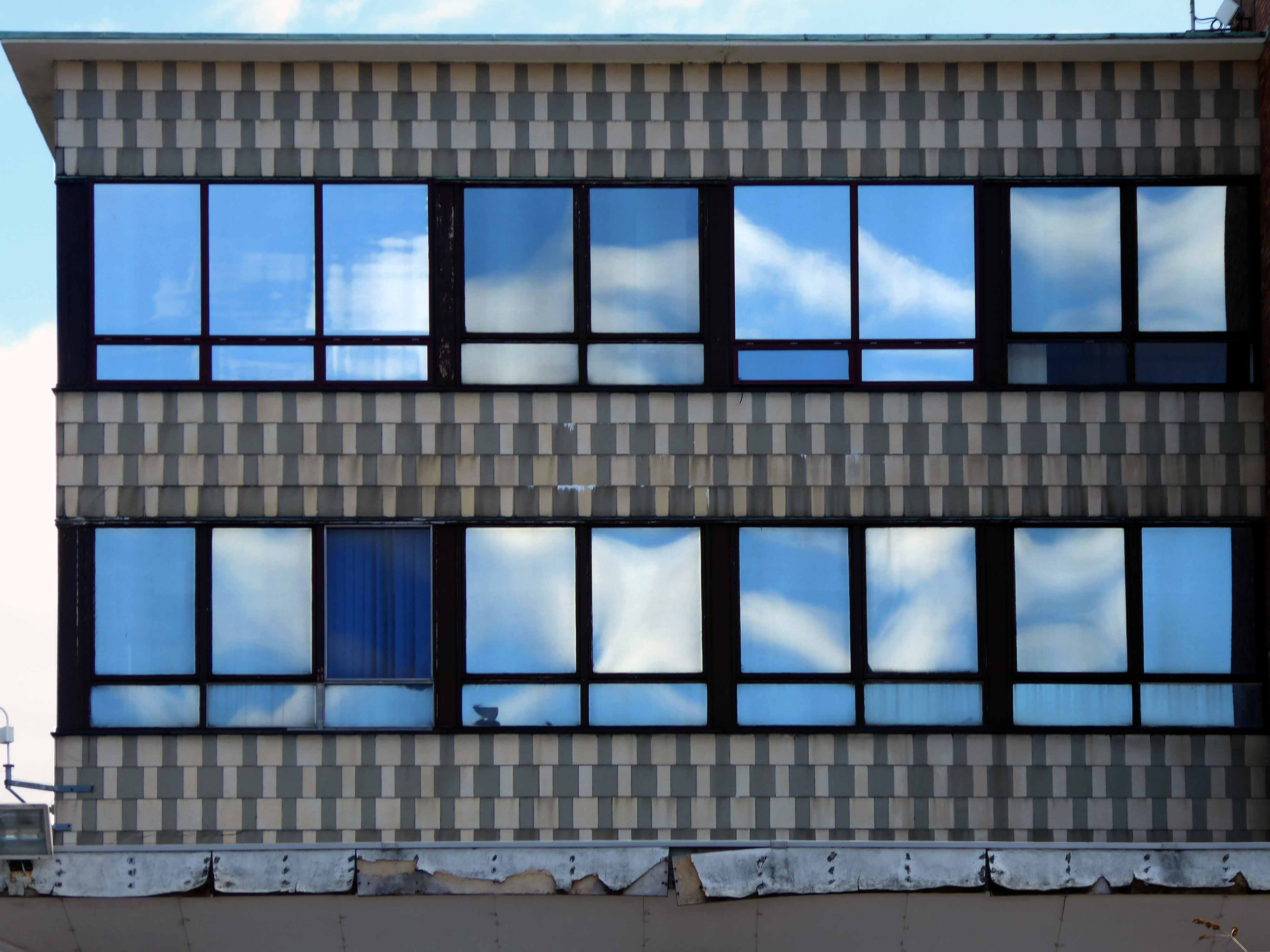 Clayton Aniline CIBA Offices – Modern Mooch