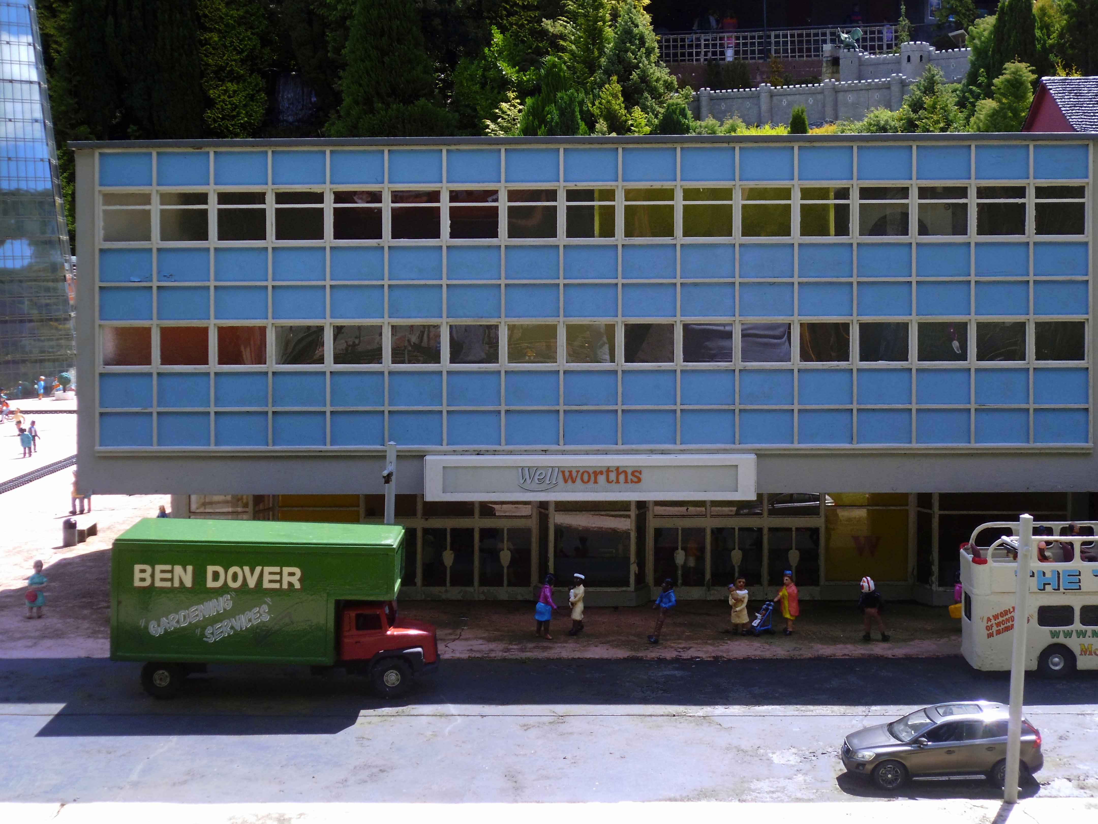 Modernist Model Village – Modern Mooch