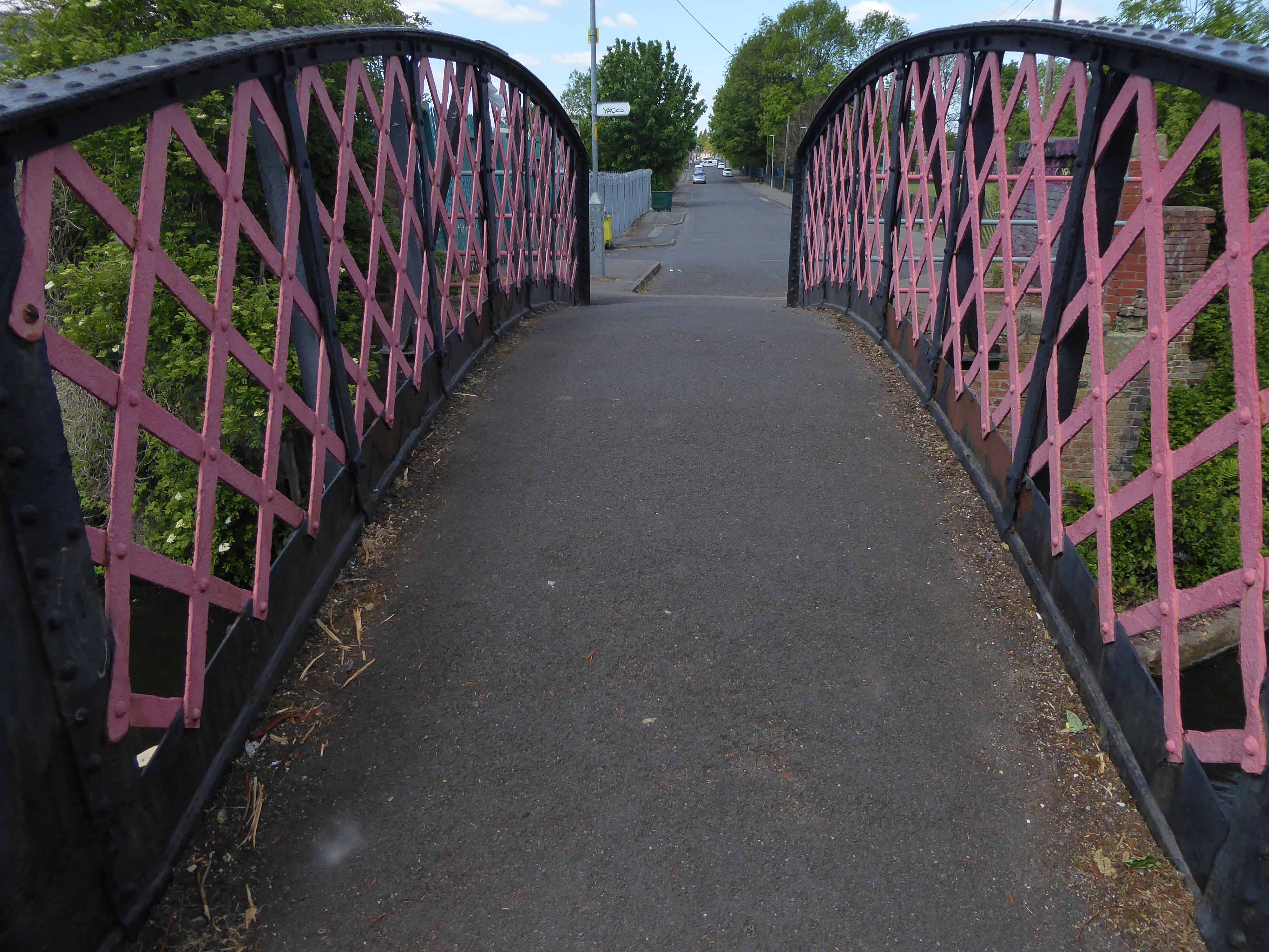 A Short Walk Around Guide Bridge – Modern Mooch