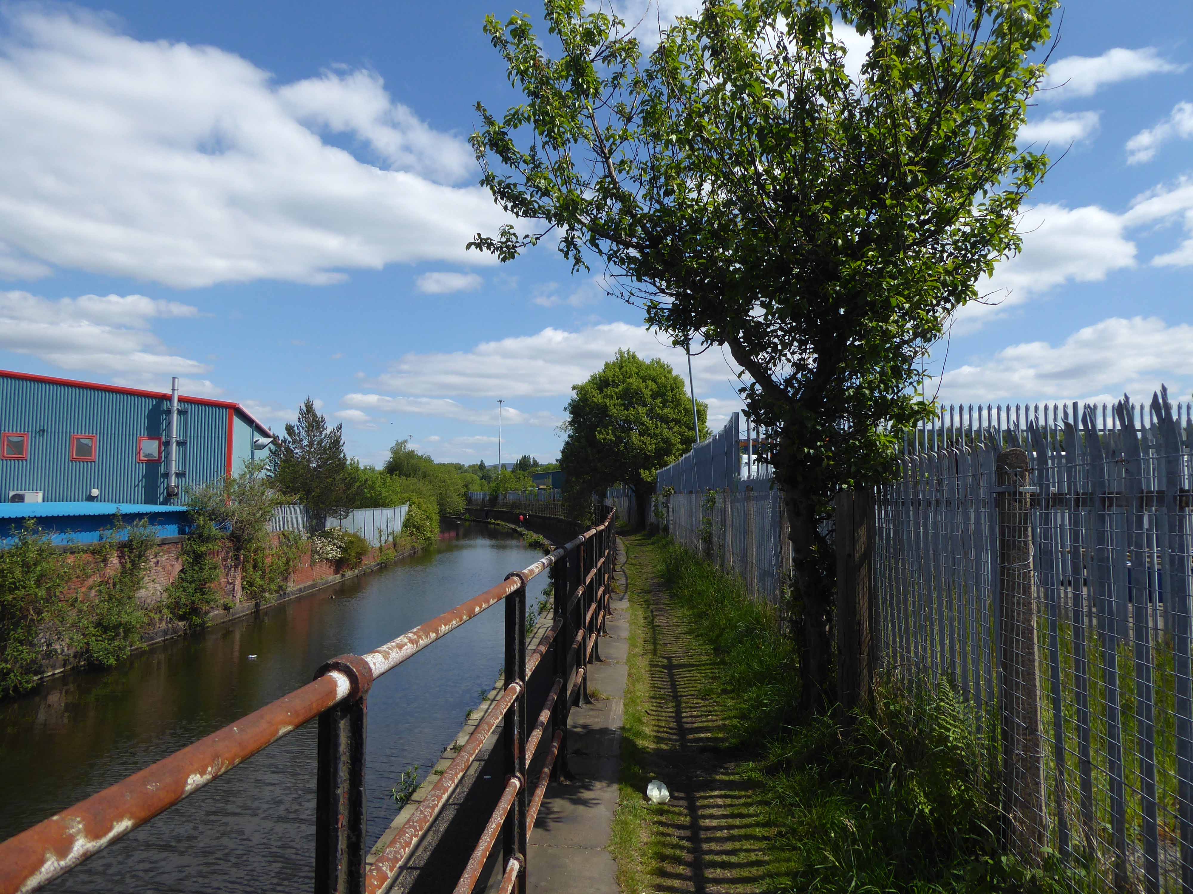 A Short Walk Around Guide Bridge – Modern Mooch