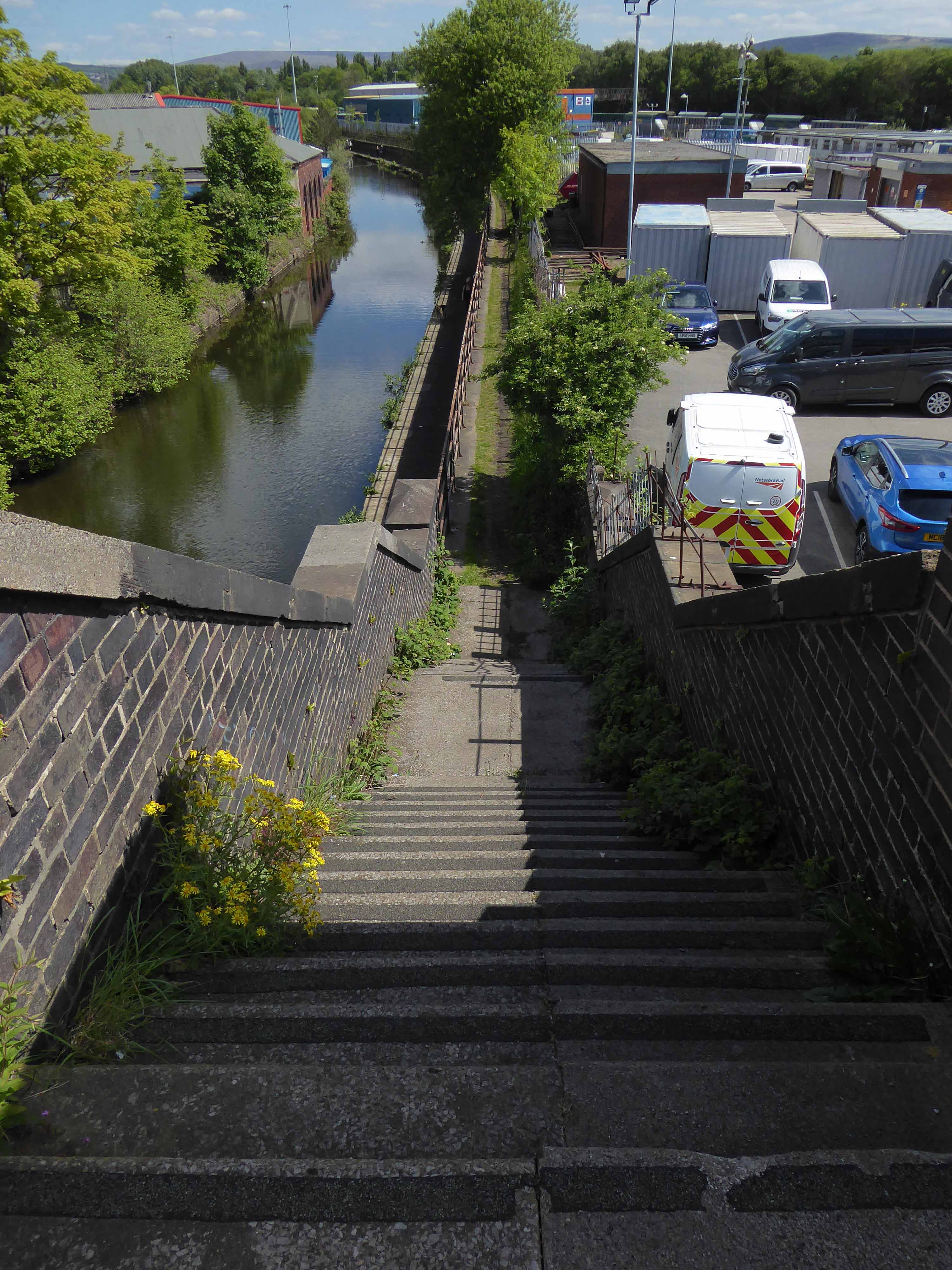 A Short Walk Around Guide Bridge – Modern Mooch