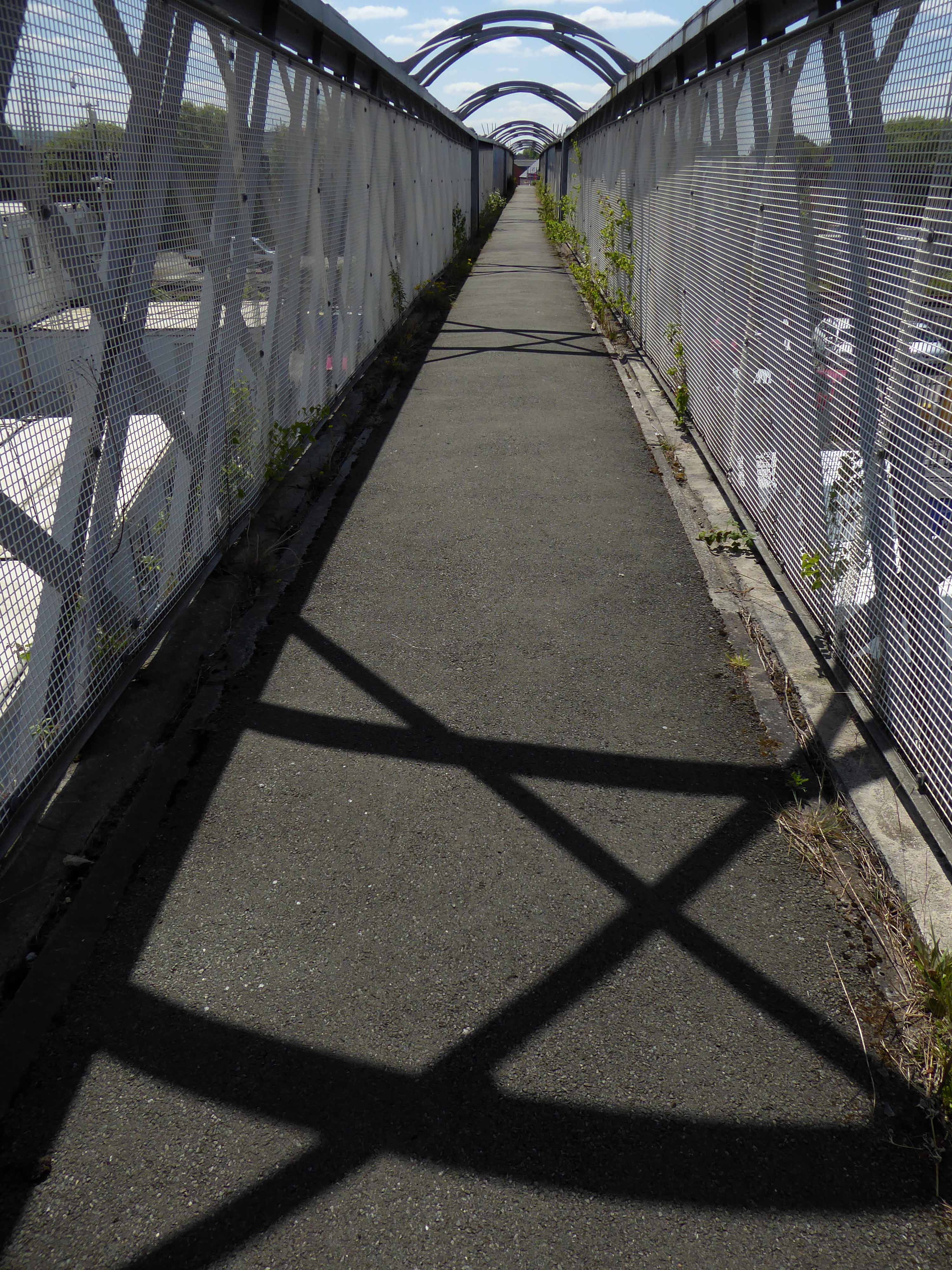 A Short Walk Around Guide Bridge – Modern Mooch