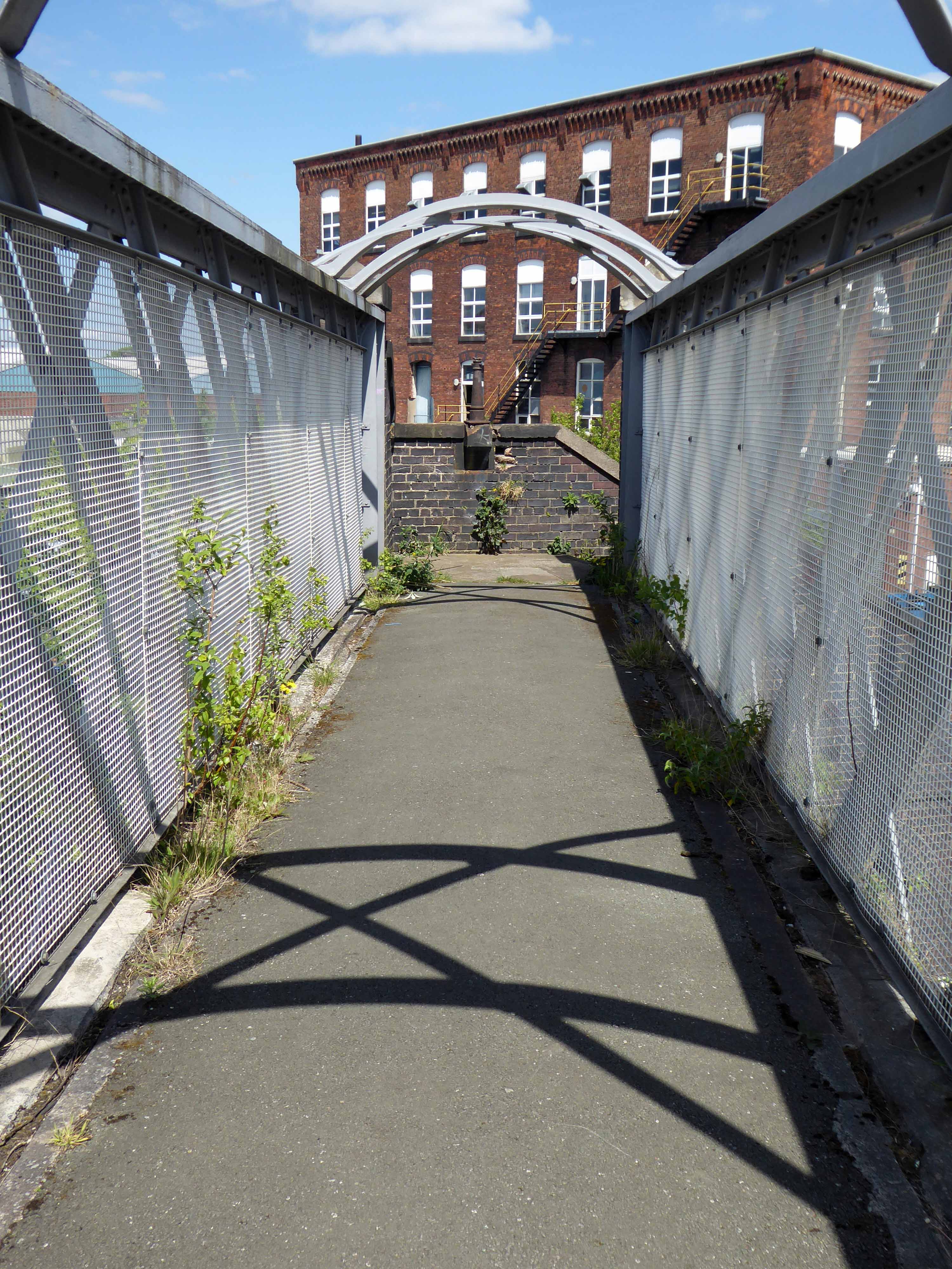 A Short Walk Around Guide Bridge – Modern Mooch