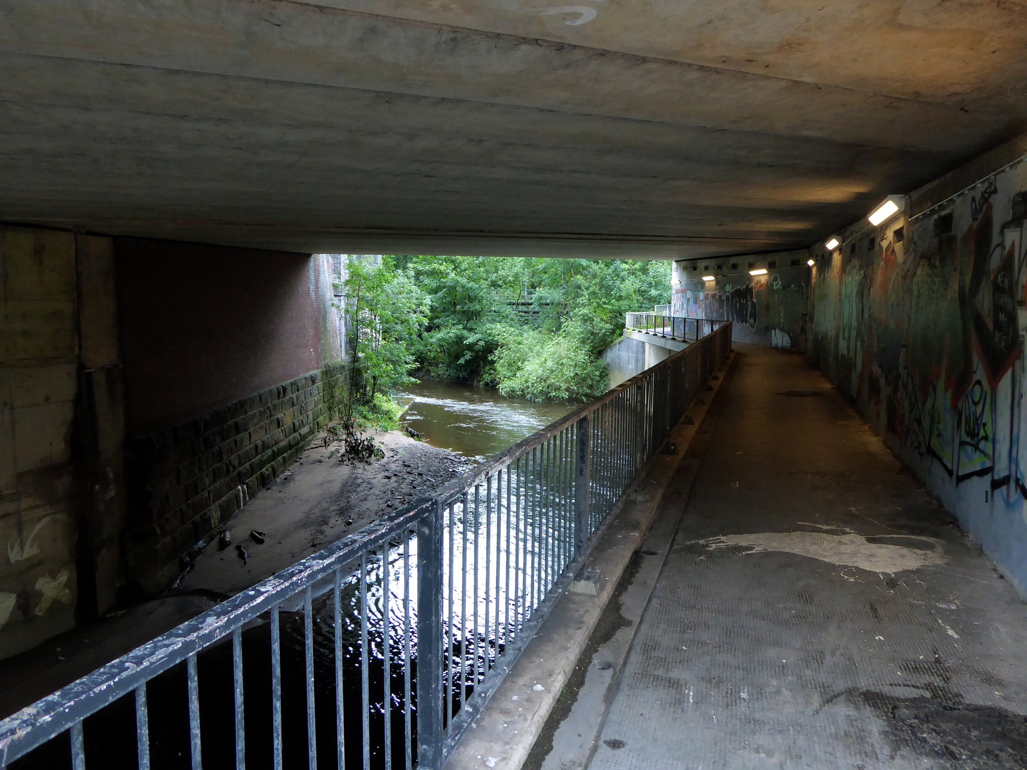 Fred Perry Way – Stockport to Reddish – Modern Mooch