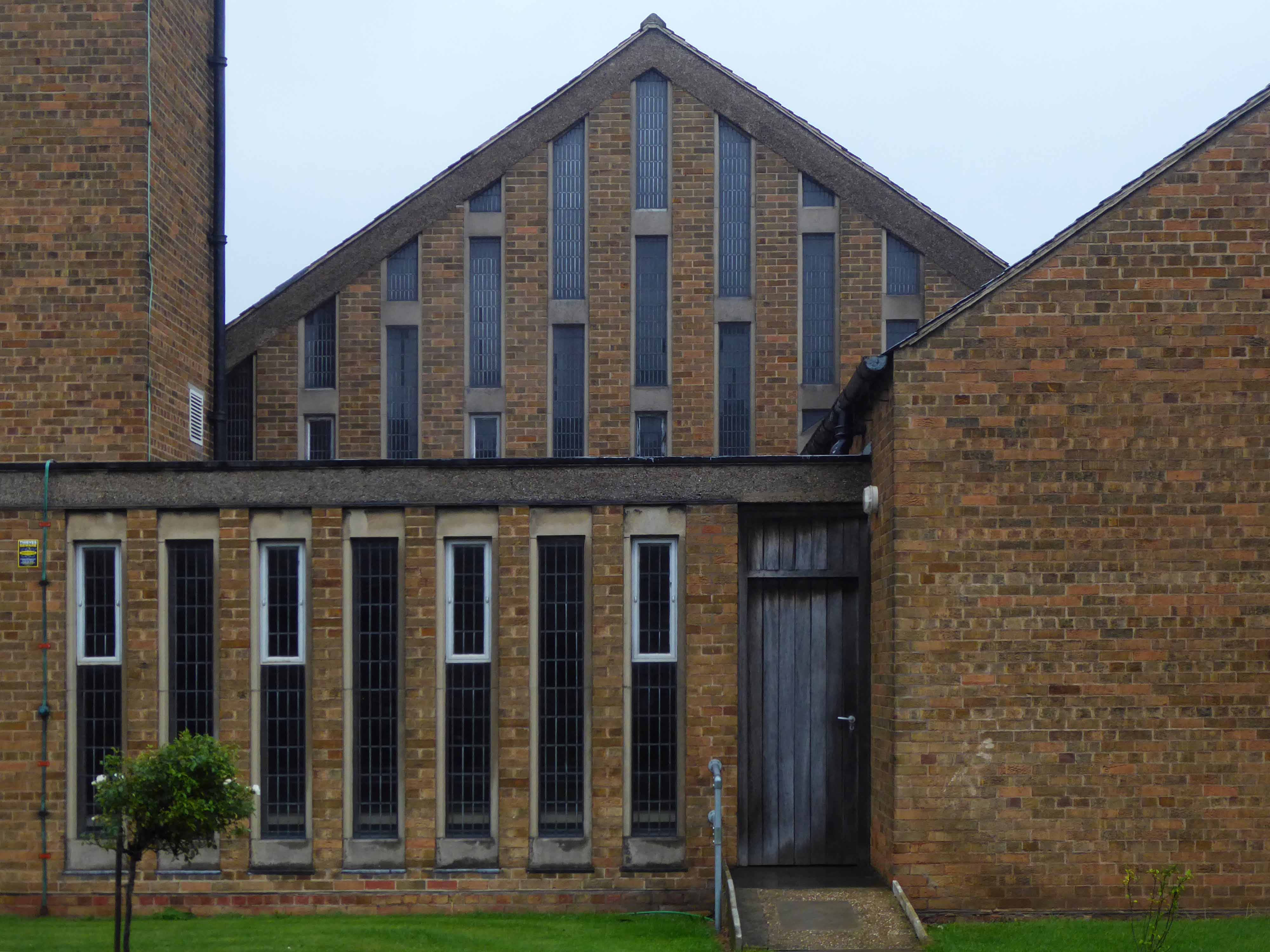 Church of St Leonard and St Jude – Doncaster – Modern Mooch