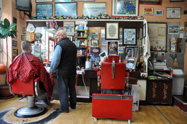 Tony’s Barbers – Manchester – Modern Mooch