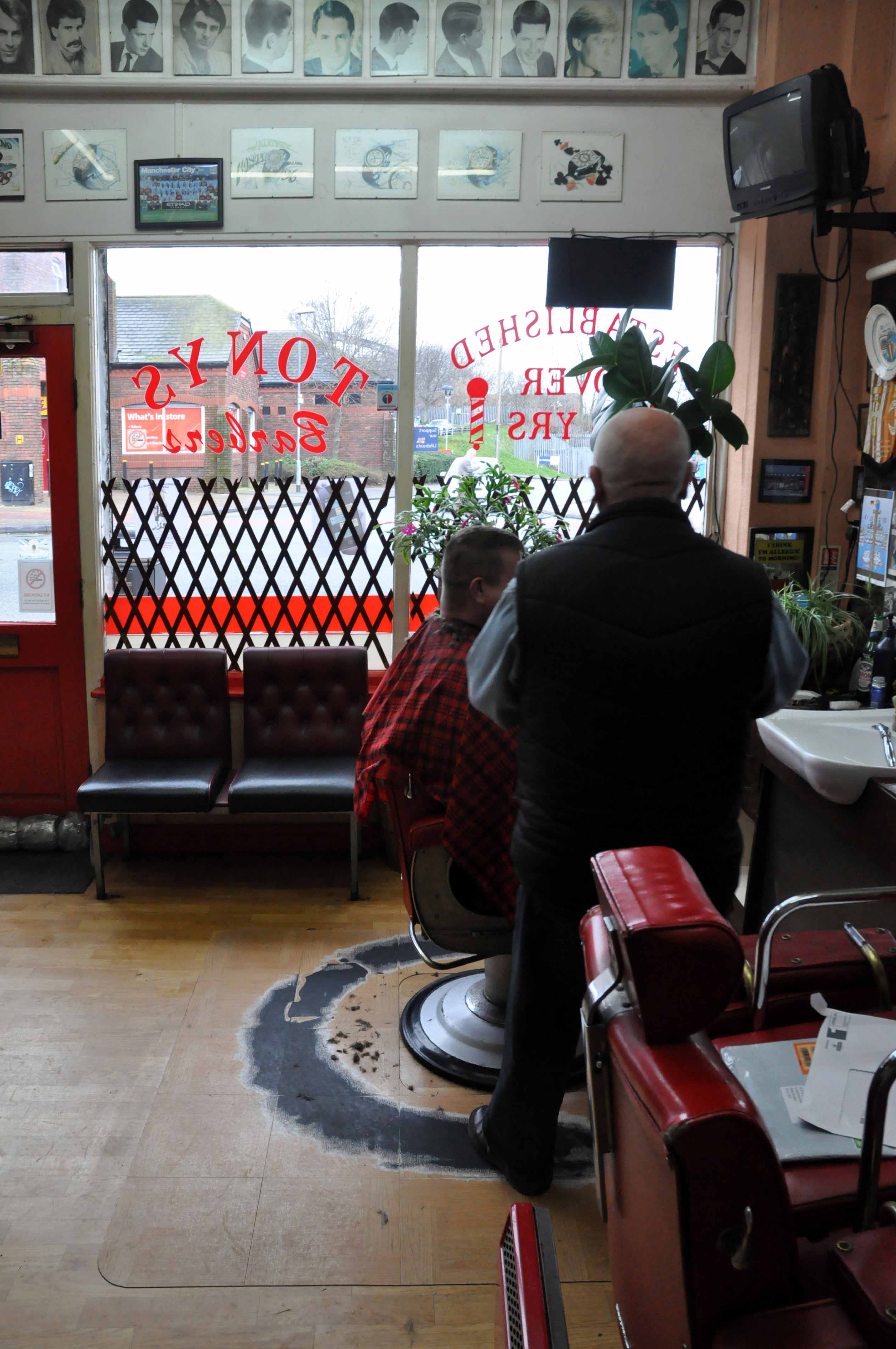 Tony’s Barbers – Manchester – Modern Mooch
