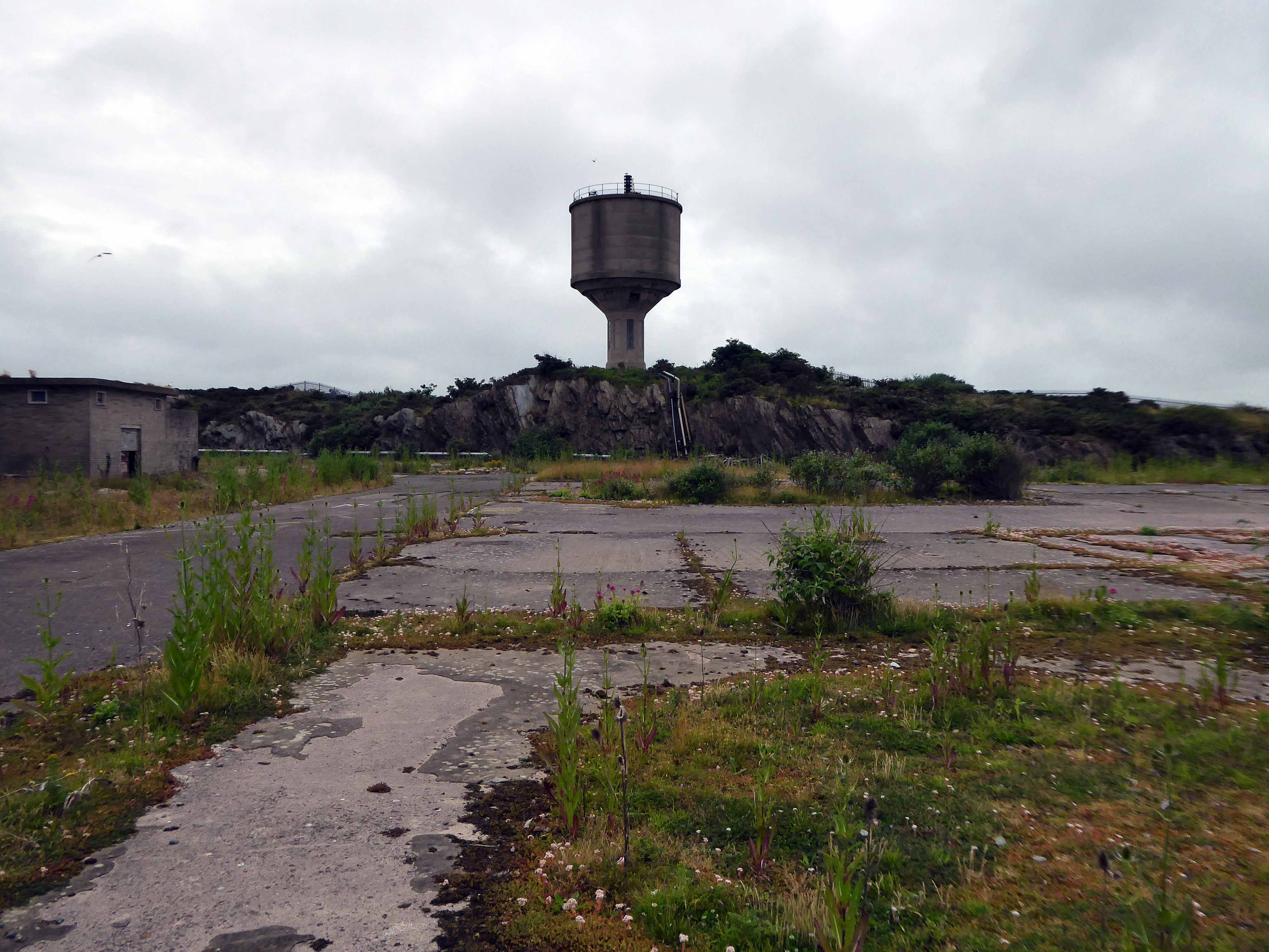 Octel Amlwch – Exteriors – Modern Mooch