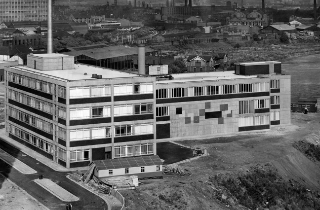 Faraday House – Modern Mooch
