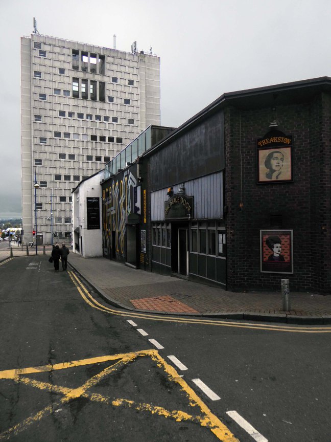 Unity House – Modern Mooch