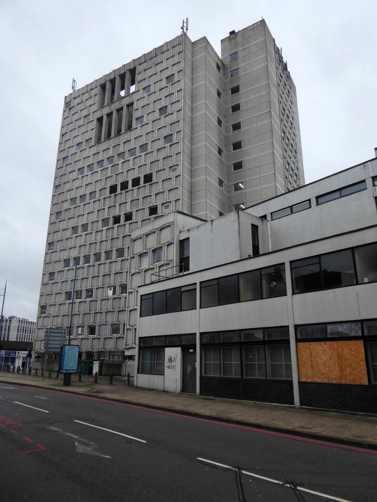 Unity House – Modern Mooch