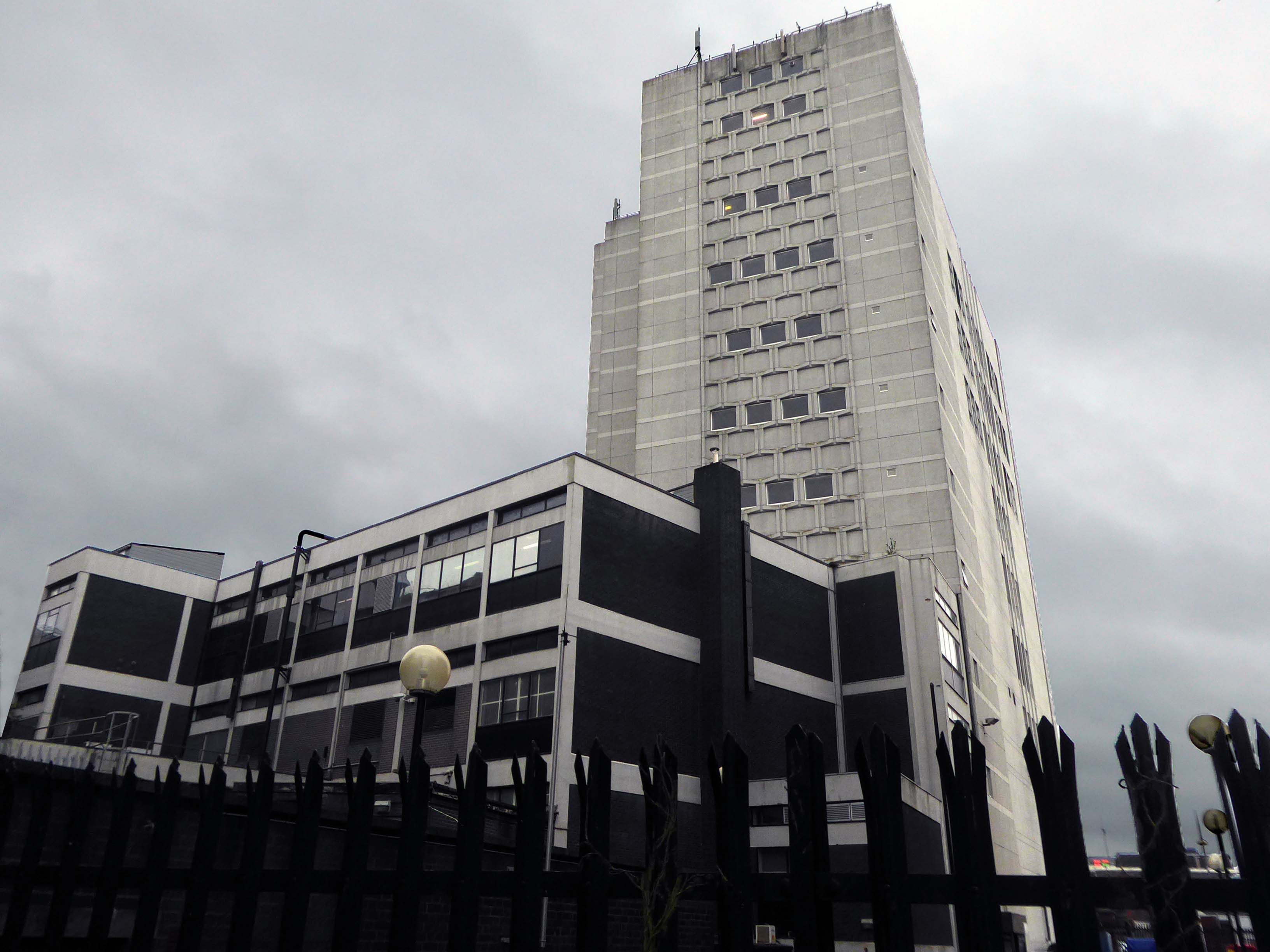Unity House – Modern Mooch