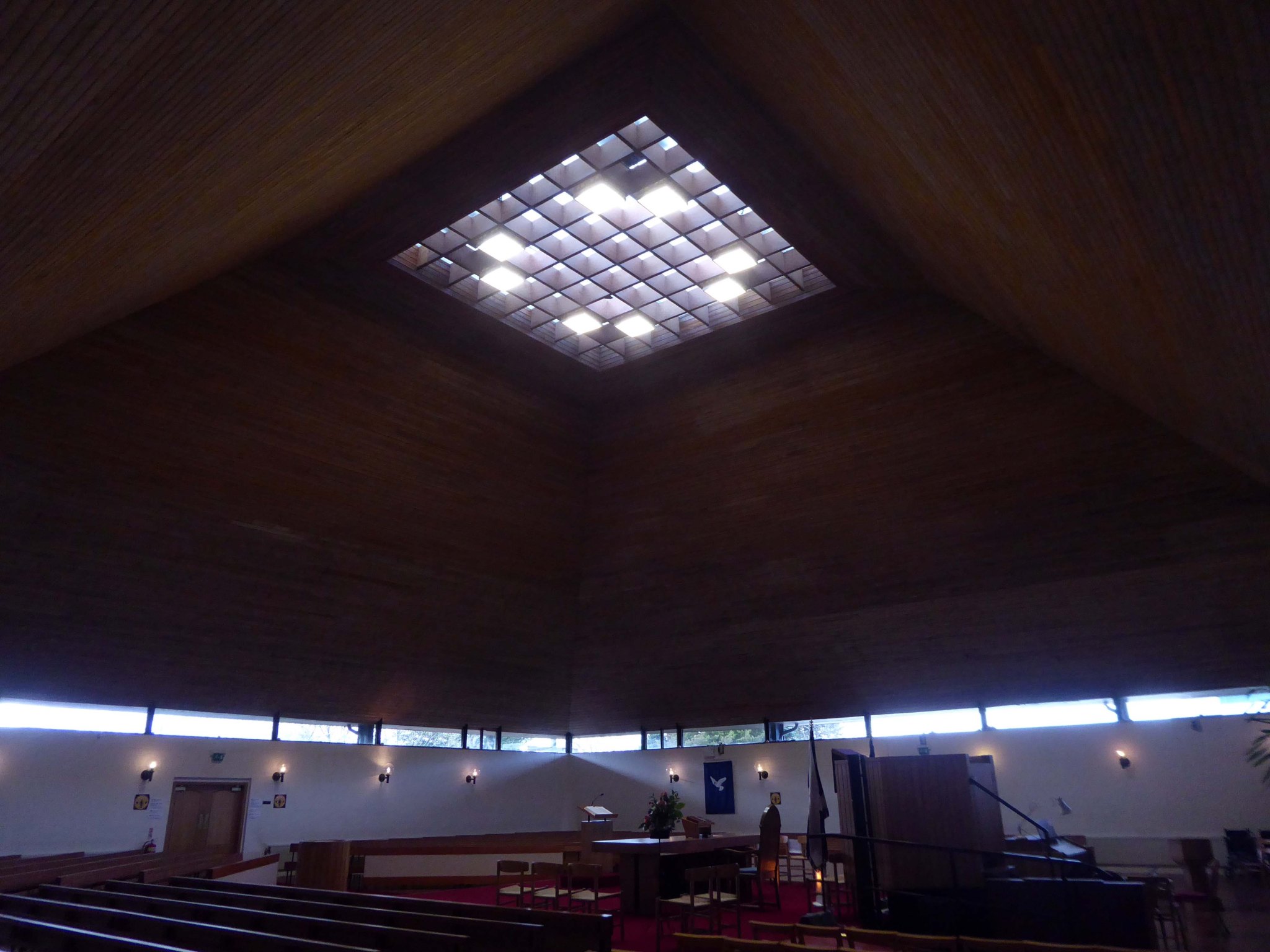 St Mungo’s Church – Cumbernauld – Modern Mooch