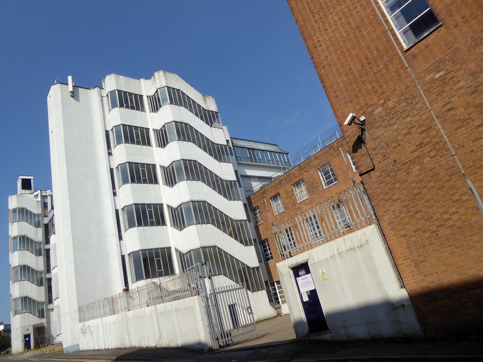 Sir Henry Mitchell House – Modern Mooch