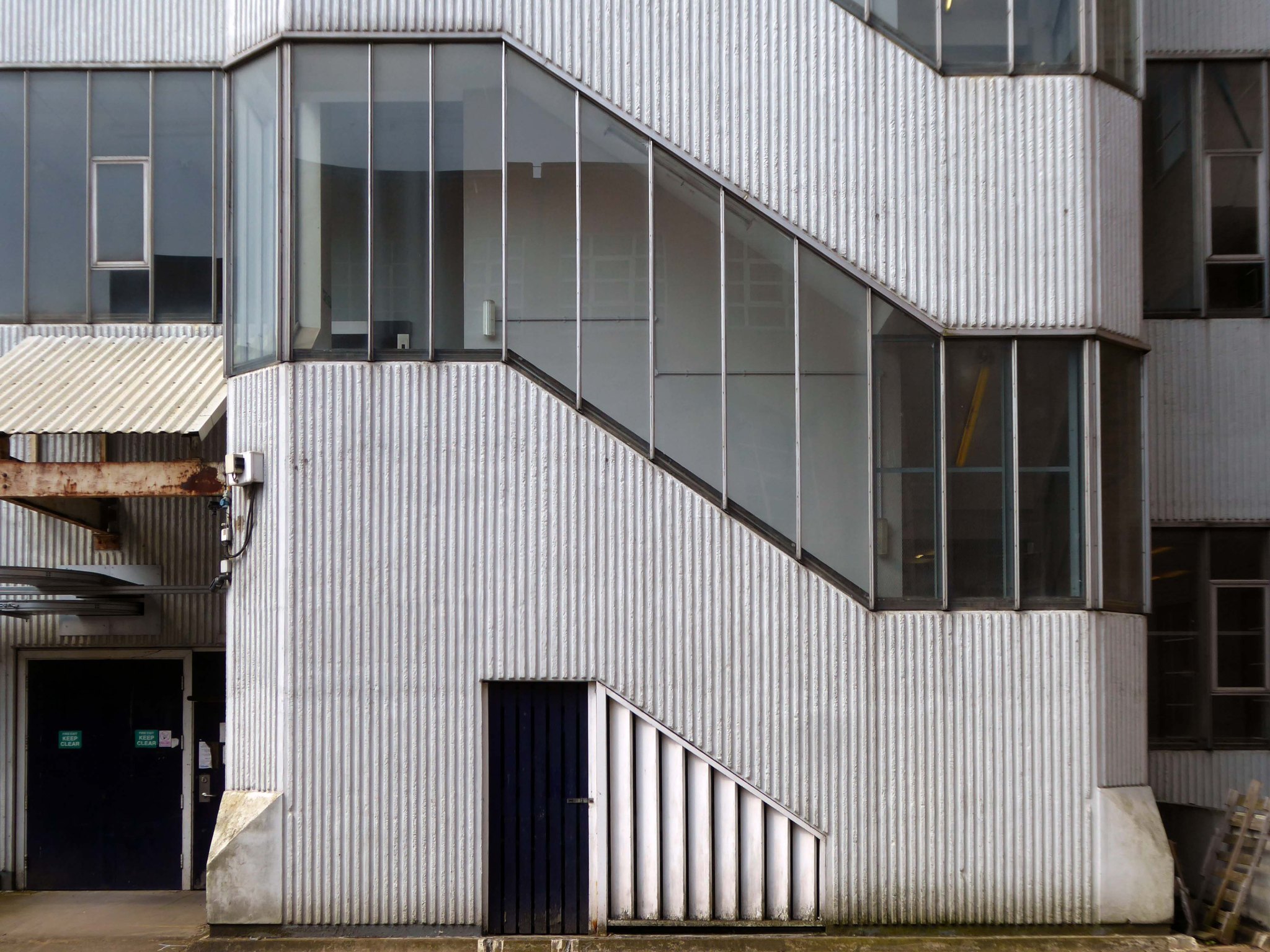 Sir Henry Mitchell House – Modern Mooch