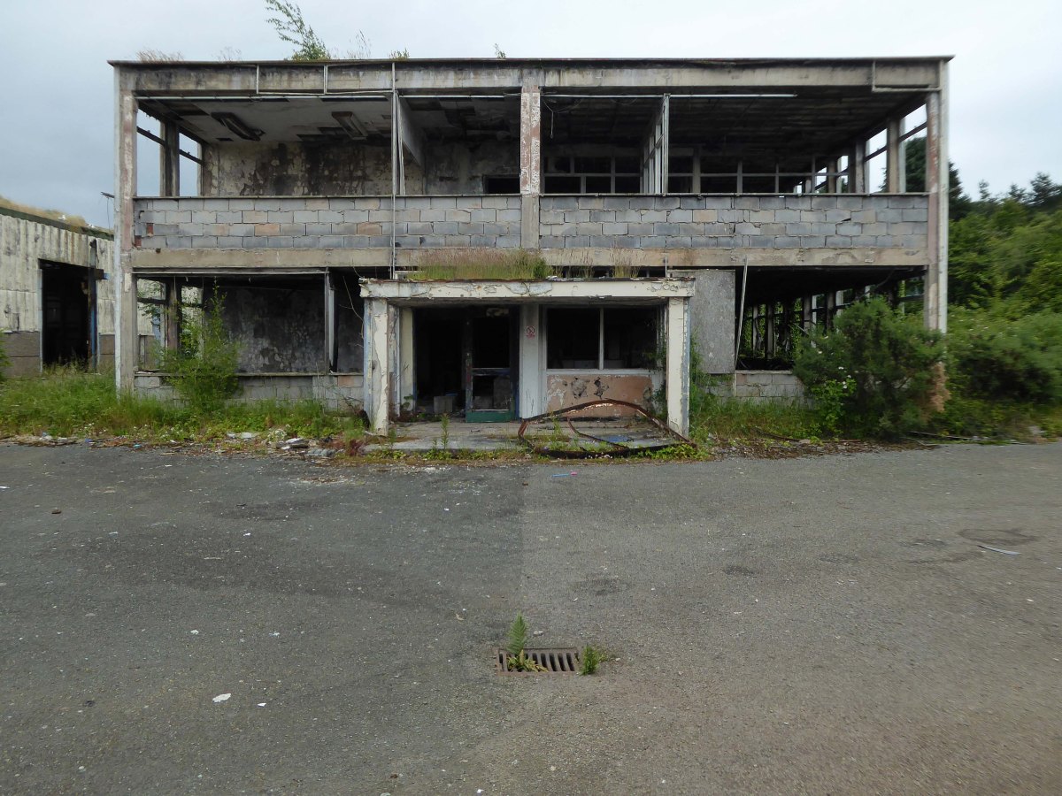 Ferodo Factory – Caernarfon. – Modern Mooch